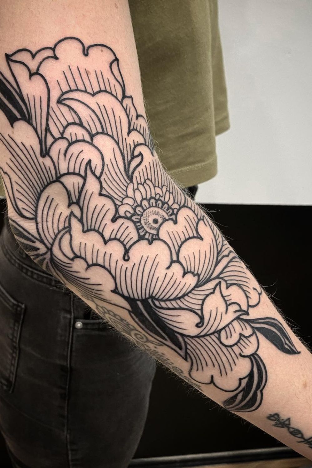 25 Stunning Japanese Flower Tattoo Designs: Traditional And Modern ...