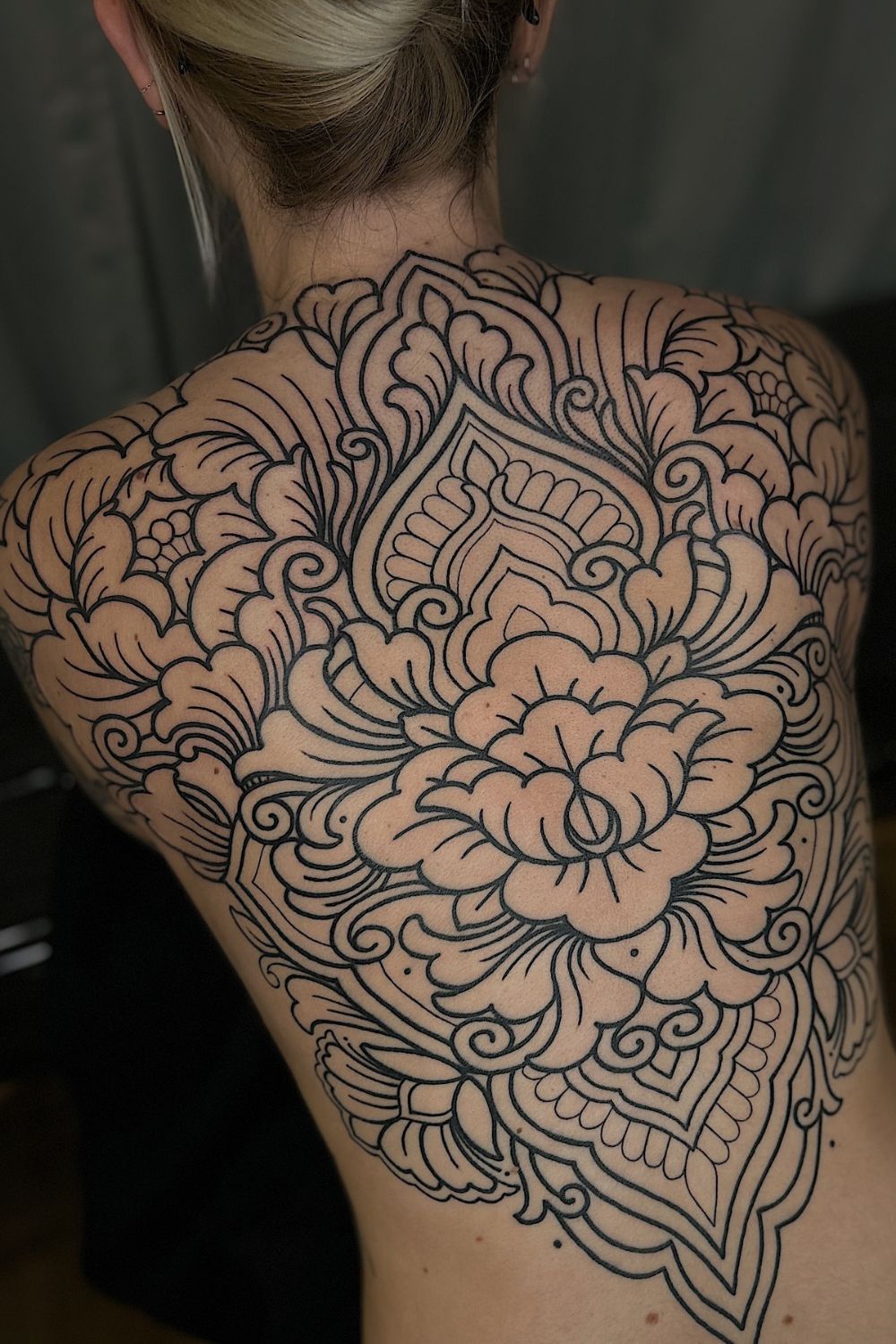 37 Women’s Back Tattoos: Stunning Designs That Tell A Story