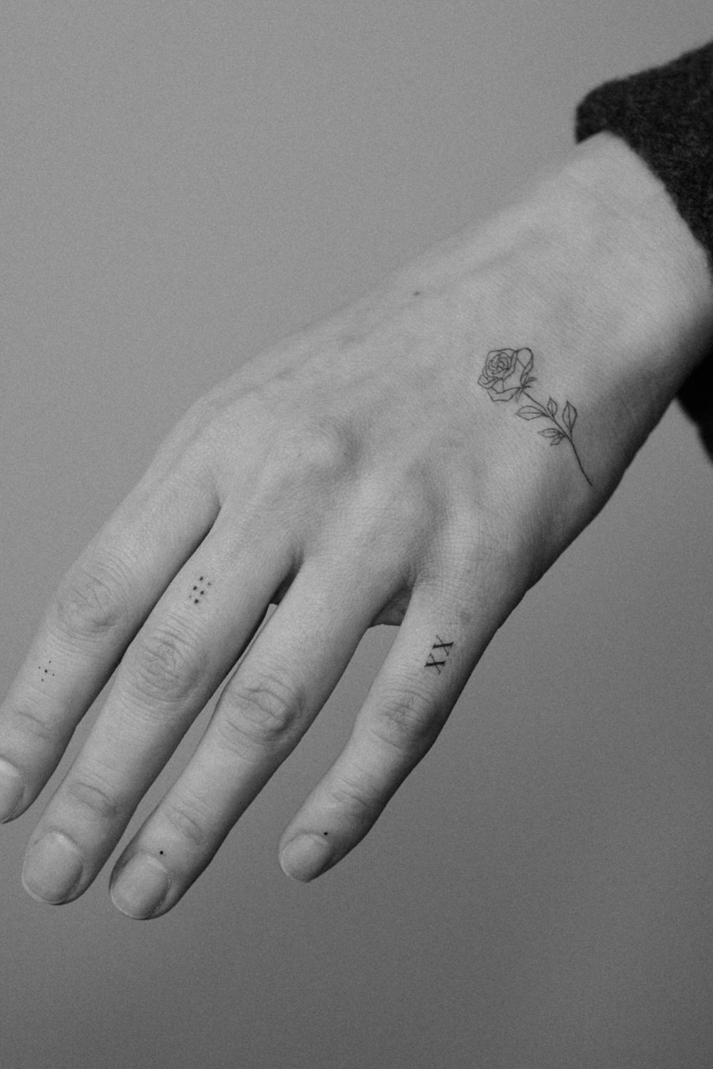24 Stunning Hand Tattoos For Women
