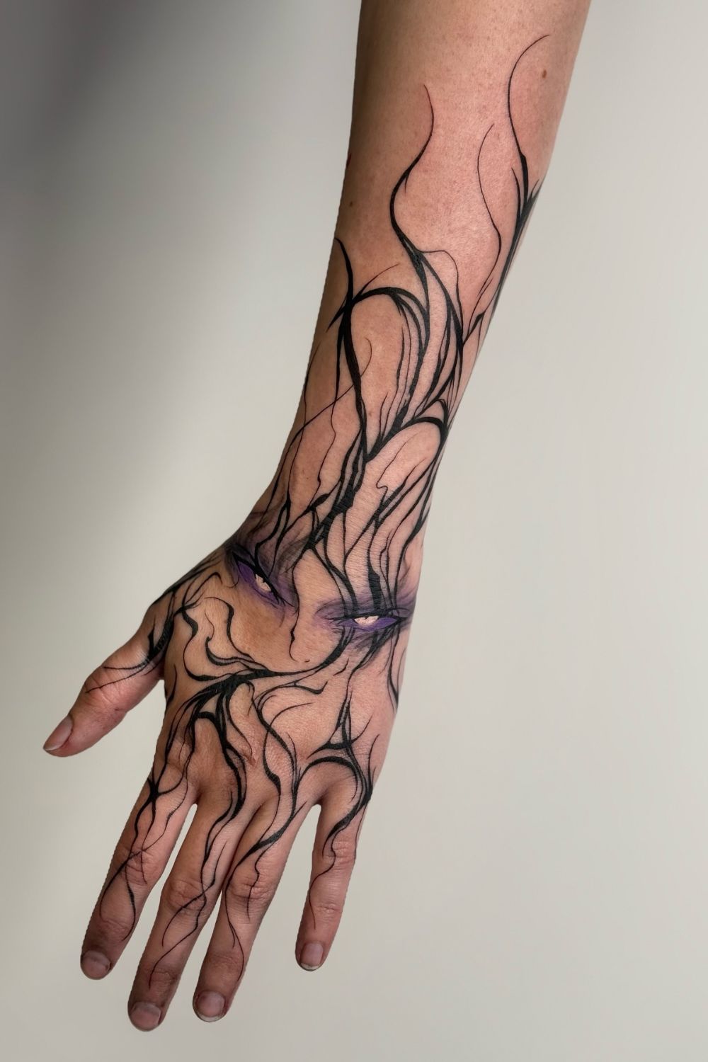 20 Bold And Meaningful Hand Tattoos For Guys