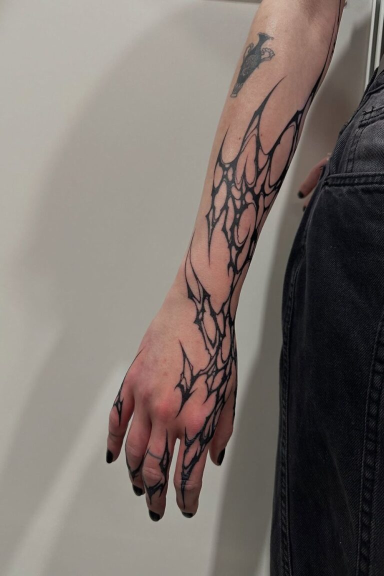 24 Witchy Hand Tattoos For Women That Radiate Feminine Magic
