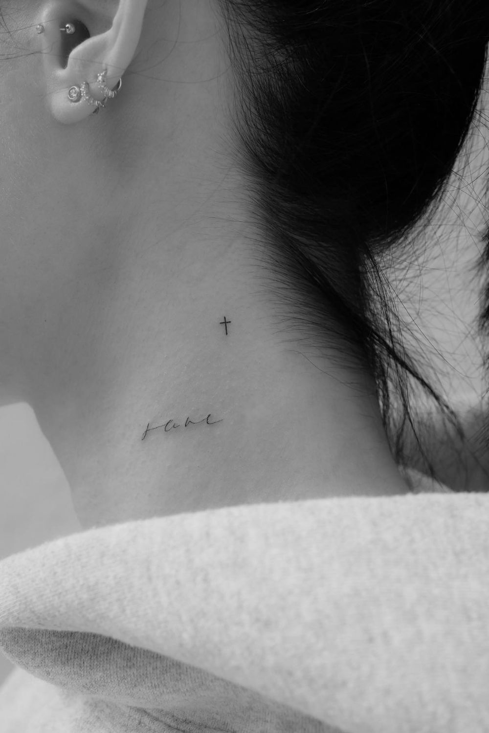 31 Small Meaningful Tattoos That Speak From The Heart